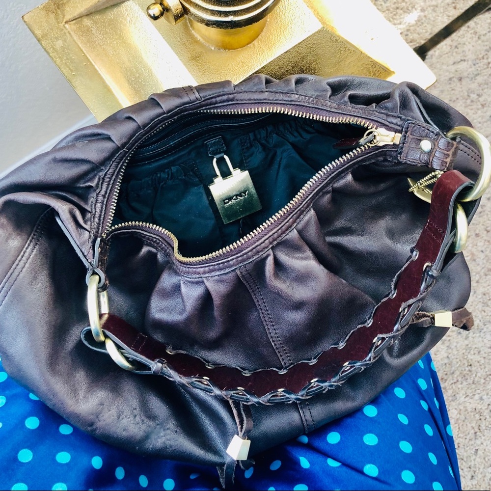 Dkny Brown Leather Locket Purse! - Gem